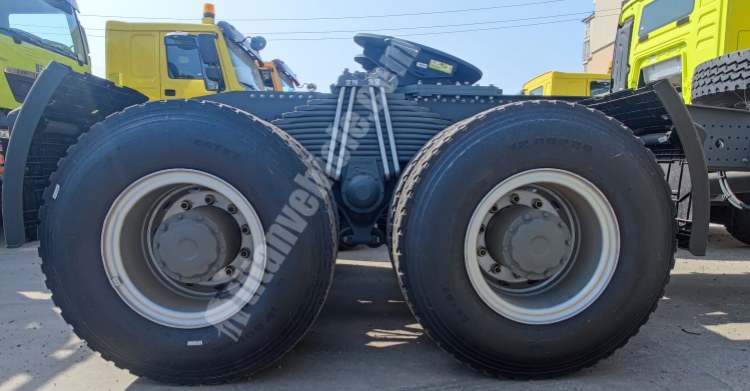Howo 400 | Sinotruk Howo 6x4 Tractor Truck in Guam